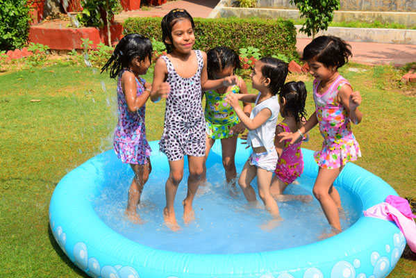 www.iisjaipur.org - /Play_House_Current_2016-17/Splash-Pool-Activity/