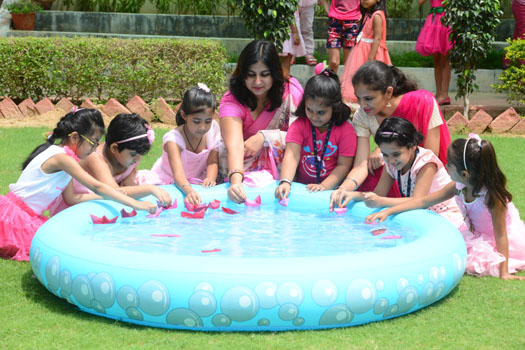 www.iisjaipur.org - /Play_House_Current_2016-17/Splash-Pool-Activity/